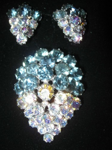 BELLINI PAT # 3 LAYER TEARDROP AURORA BOREALIS/BLUE RHINESTONES BROOCH ...