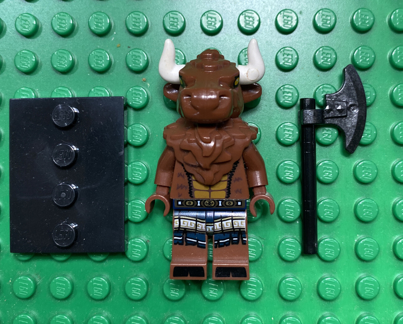 Lego Collectible Series 6 Minotaur MINIFIGURE from 8827, 2012 fantasy ...