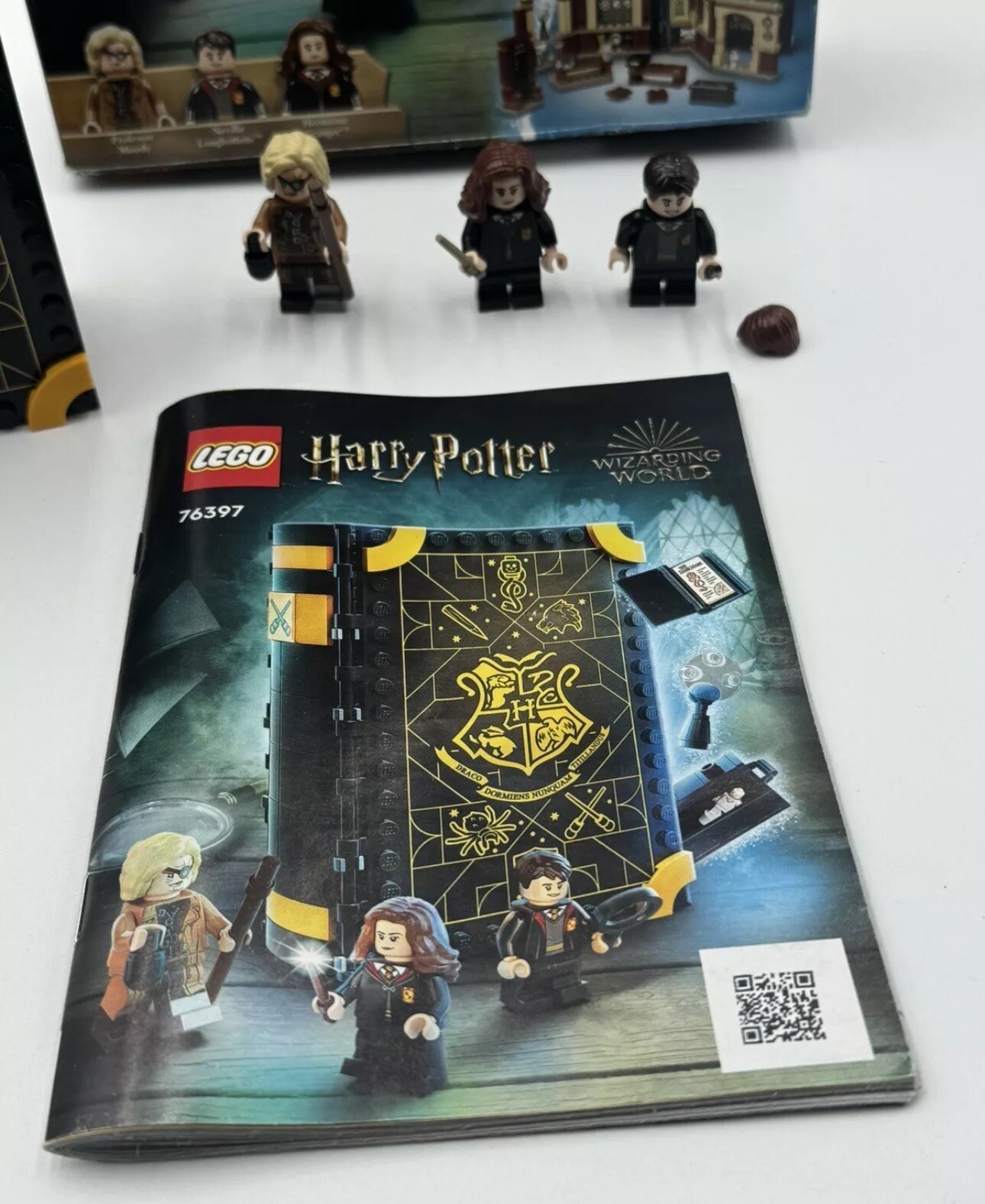 LEGO 76397 Harry Potter Hogwarts Moment Defence Class Complete + Books ...