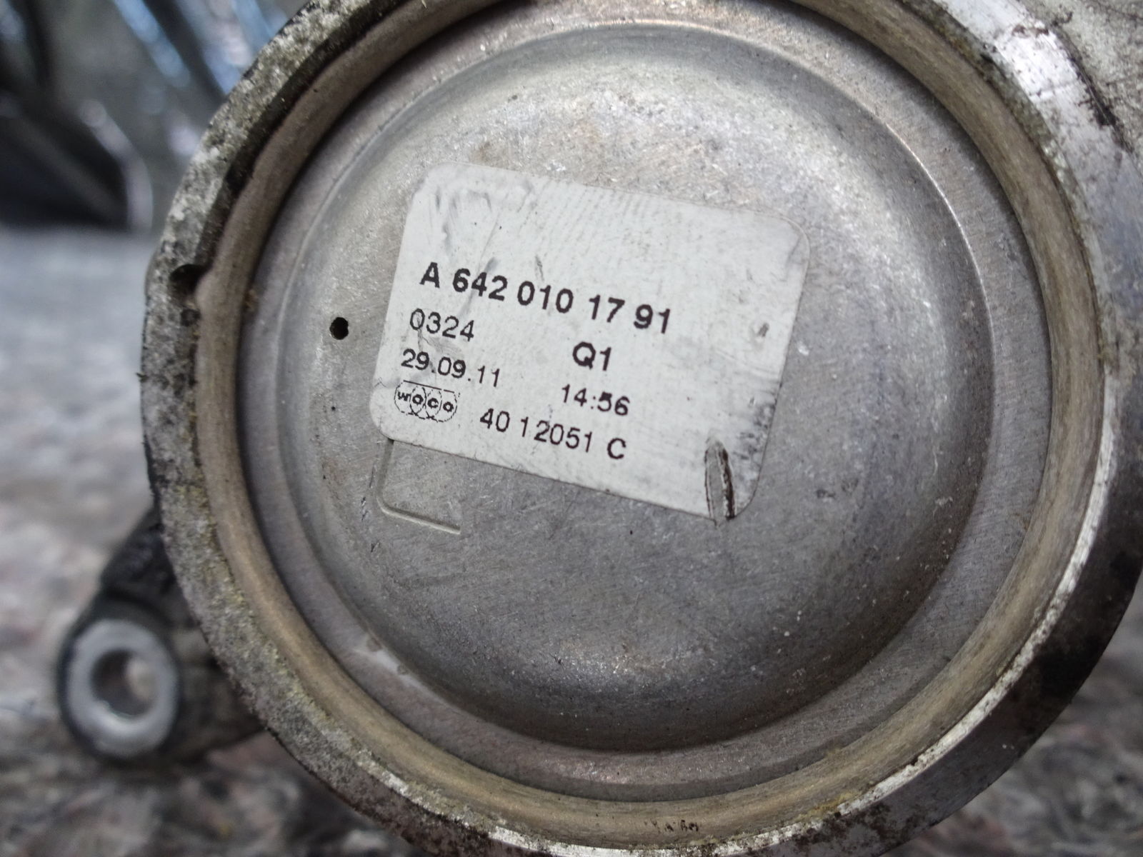 E-klasse Gehäuseentlüftung Entlüftungsventil Mercedes A6420101791 ...