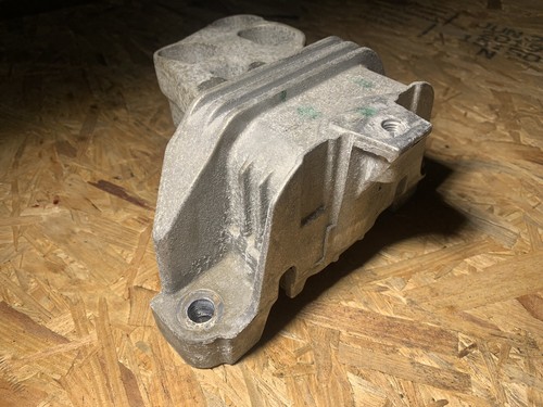 2014 - 2018 MERCEDES CLA 45 AMG TRANSMISSION LEFT UPPER MOUNT BRACKET ...