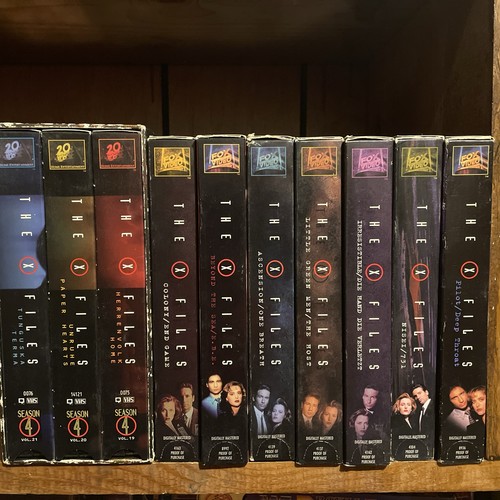 The X-Files VHS 10 Tape Lot GREAT SHAPE ALL TESTED AND WORKING | eBay.de