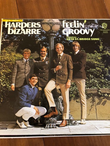 33 1/3 LP RECORD WITH COVER HARPERS BIZARRE FEELIN' GROOVY WARNER BROS ...