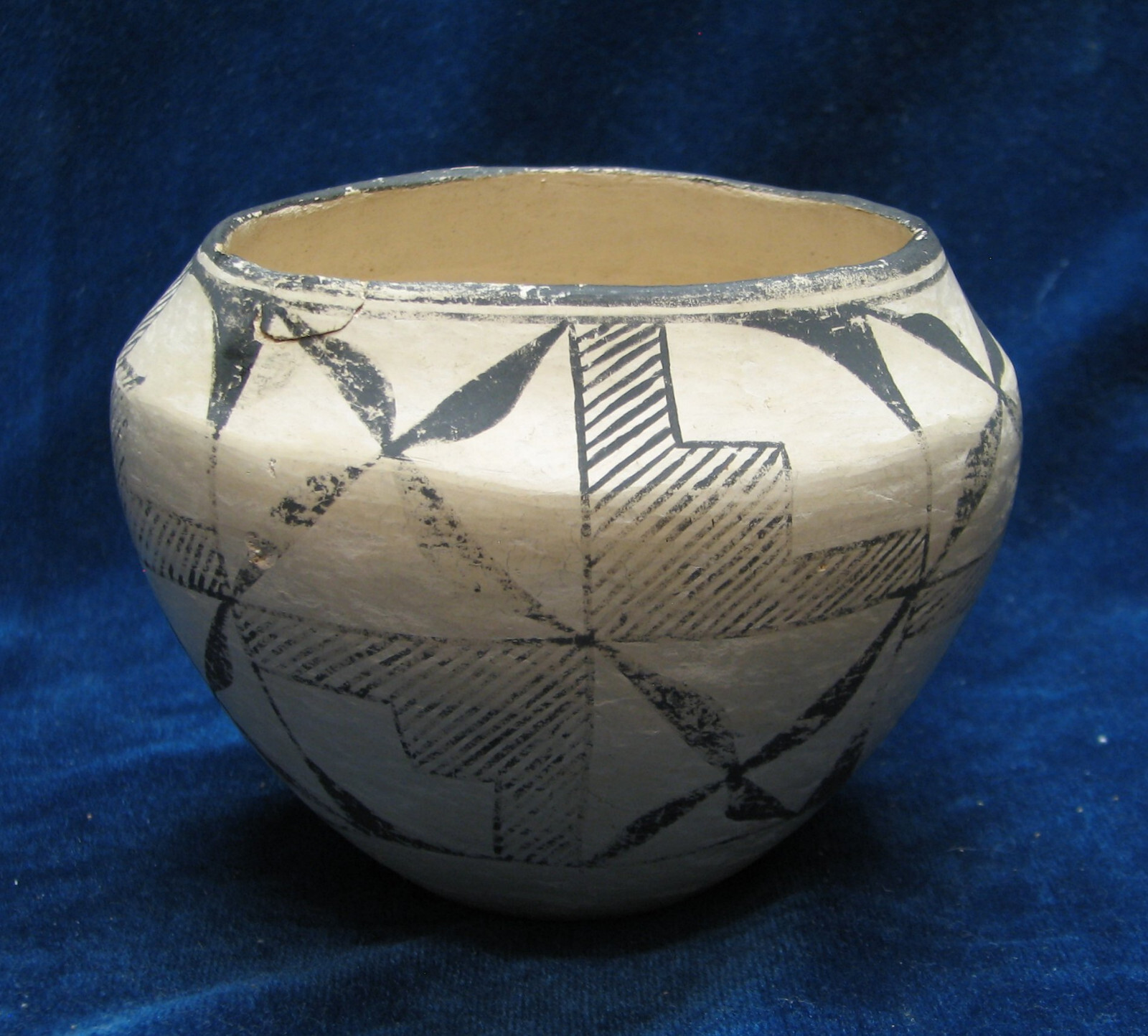Small Acoma, New Mexico pot signed " . G --- Acoma N.M." on bottom | eBay