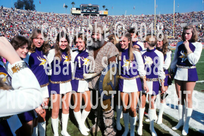 HUB MEEDS "THE VIKING" MINNESOTA VIKINGS WITH CHEERLEADERS SUPER BOWL ...