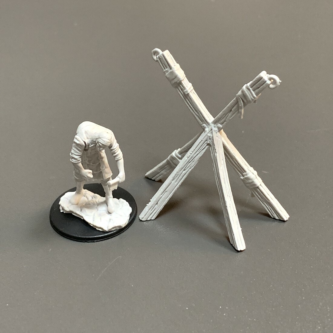 8x Wizkids Deep Cuts Bandits Familiars Executioner Torture Cross DND ...