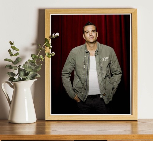 Glee Mark Salling : 10"x8" Professional Photo | eBay