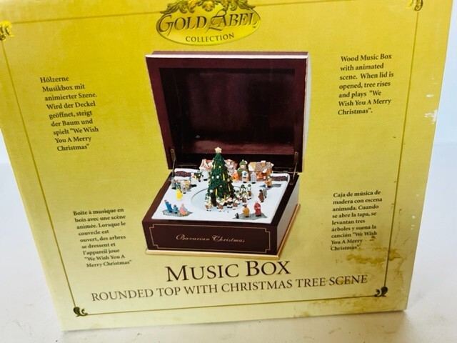 Gold Label Music Box Christmas Holiday Rounded Top Tree Scene Dickens ...