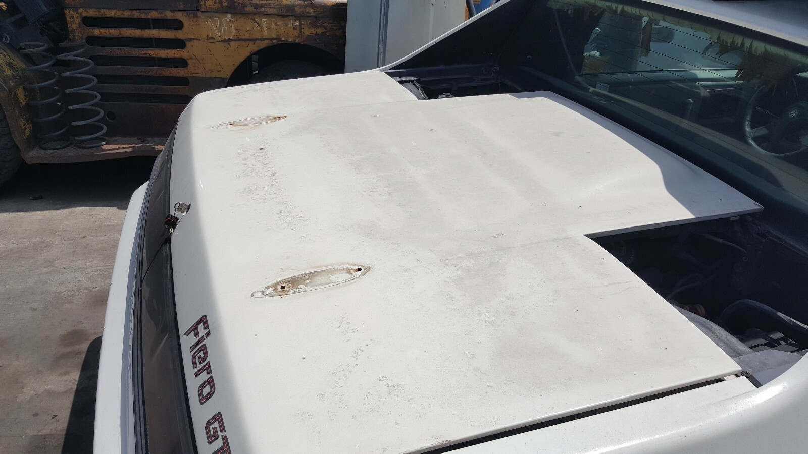 1985 Pontiac Fiero rear trunk lid in white NO SPOILER GT TYPE | eBay