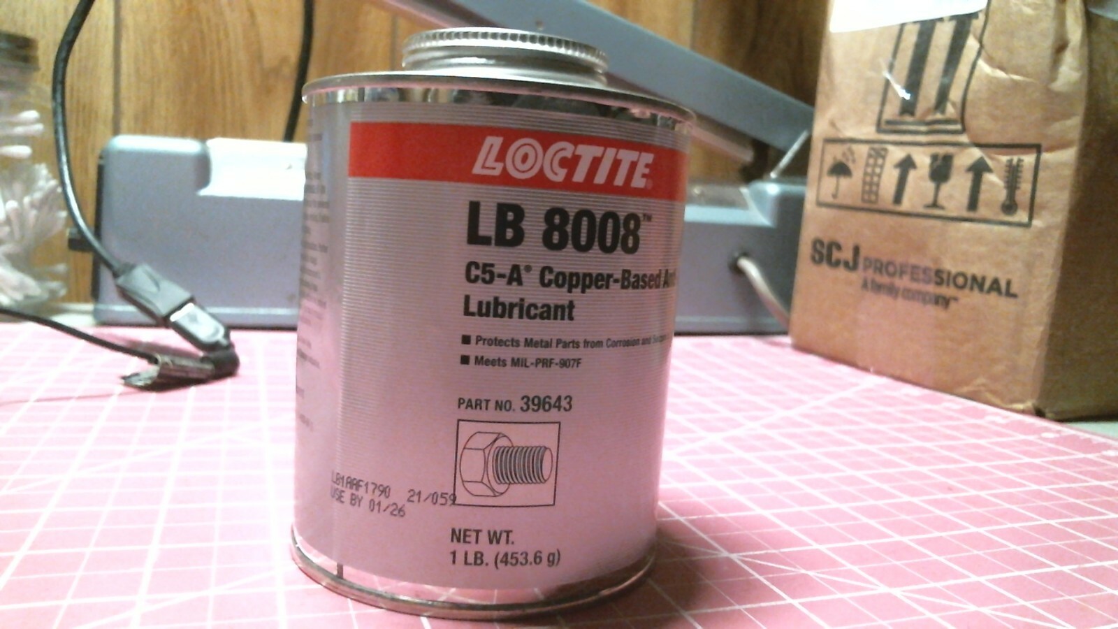 Loctite LB 8008 (160796) General Purpose Anti-Seize, Brush-Top Can. 1LB ...
