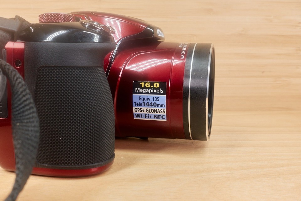 Nikon Coolpix P610 Digital Camera / 16MP / 60x Zoom / Red / READ ...