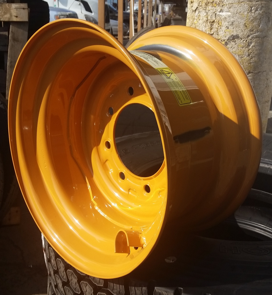 Case 1845 1845B 1845C skid-steer wheel / rim for tire size 12-16.5 12/ ...