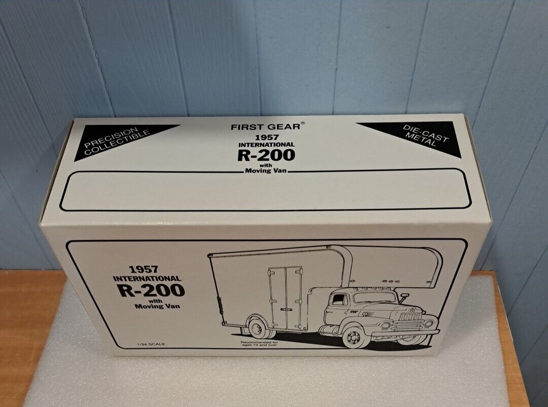 1st First Gear 1957 International R-200 Covan Moving Van 1/34 Diecast ...