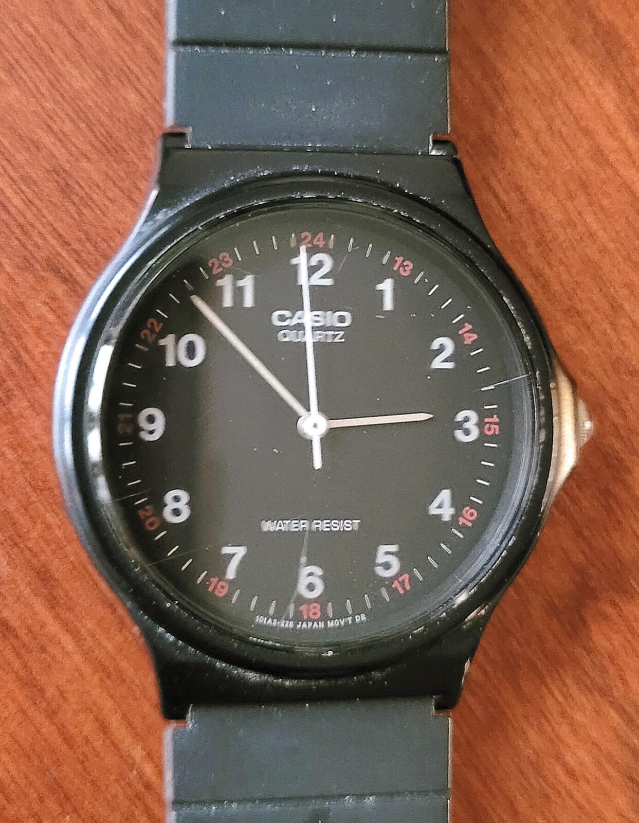 CASIO Quartz / / Men's Wristwatch - Japan Movement - Gem