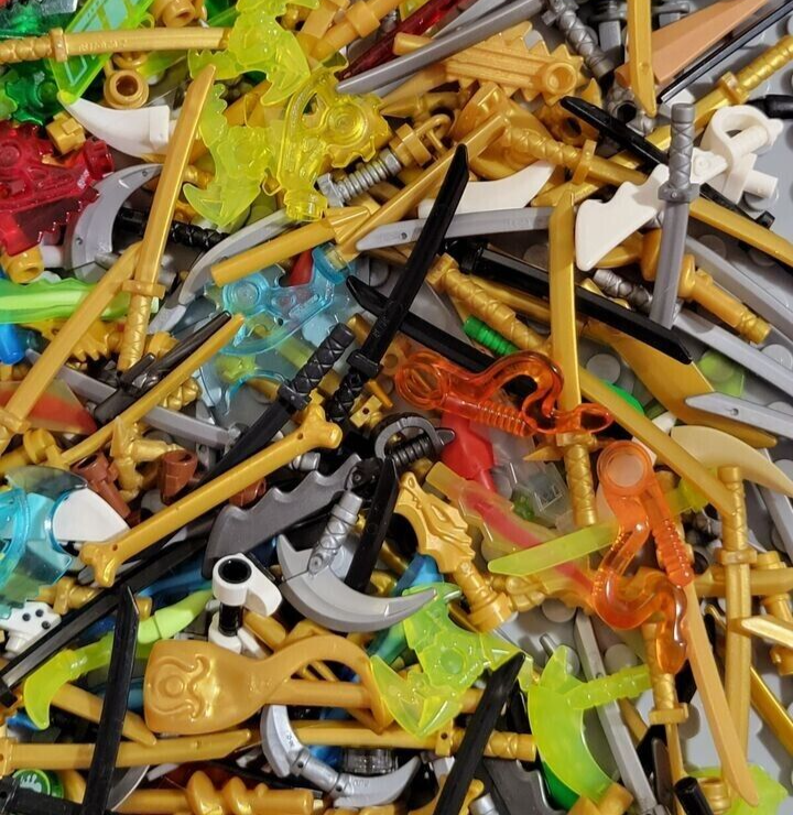 Lot of 30 Random Lego Ninjago Weapons Accessories Ninja Blind Bag Grab ...