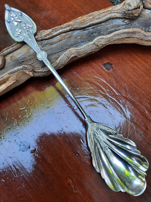 Coin Silver Knowles & Ladd Leaf & Berry Pattern BC, Scalloped Serving ...