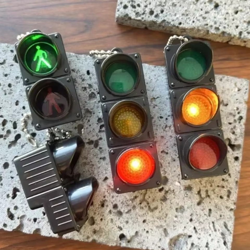 LED Light-emitting Keychain Electronic Traffic Light Key Chain for Kids ...