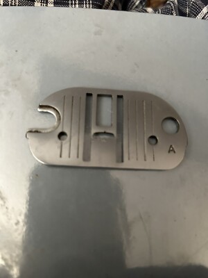 Singer Sewing Machine 6233 Needle Plate Zig Zag 312777 Pre-owned | eBay