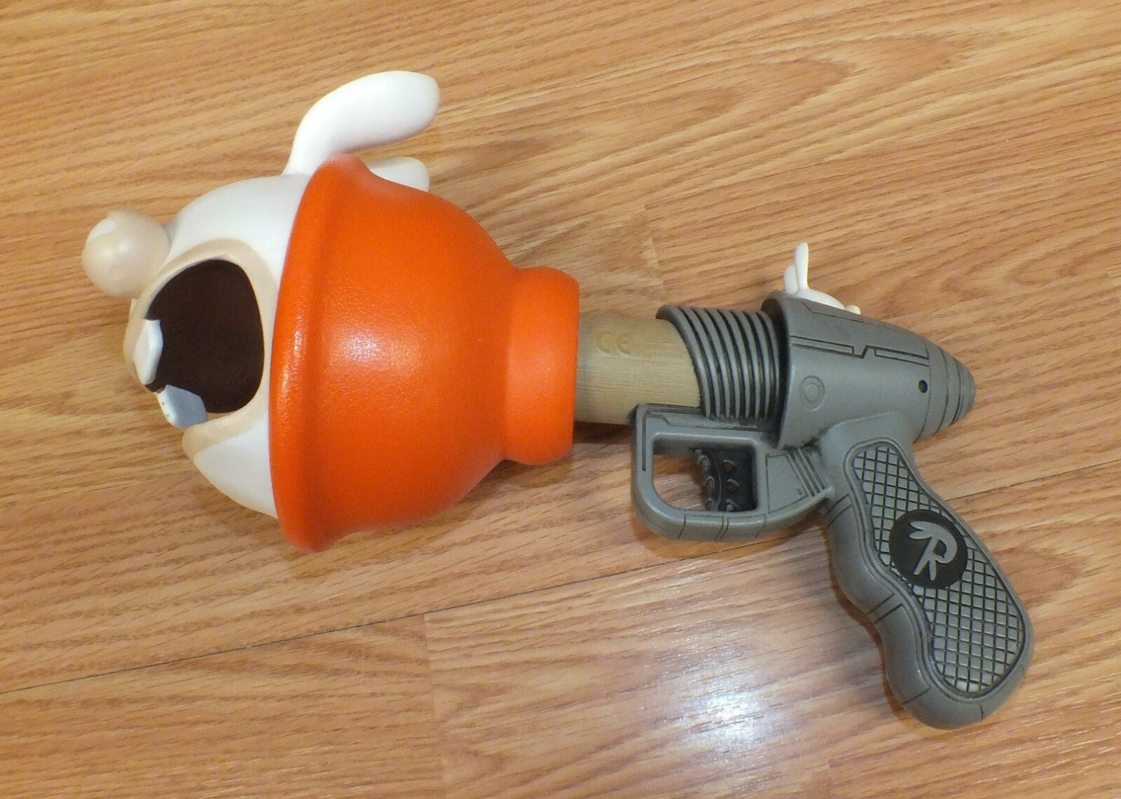 2014 Ubisoft RABBIDS Invasion Plunger Blaster Fart Sound Gun ...