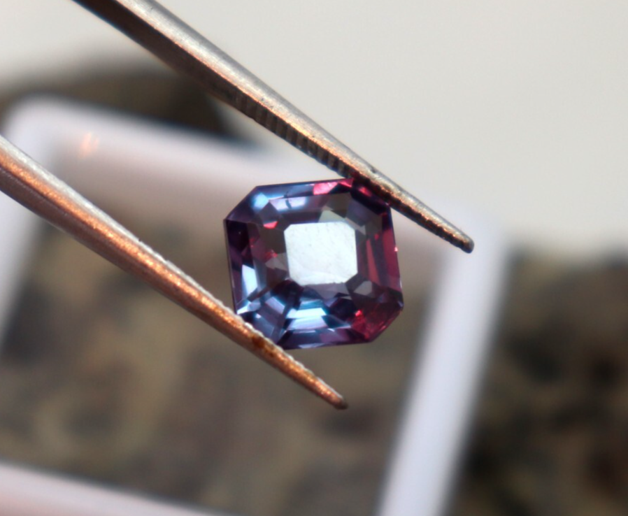 Unheated Untreated Alexandrite 4Ct Gemstone Genuine Alexandrite AAA ...