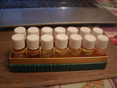 Vintage Avon Fragrances Demonstrator No.1 Perfumes 14 Samples Box 1960 ...