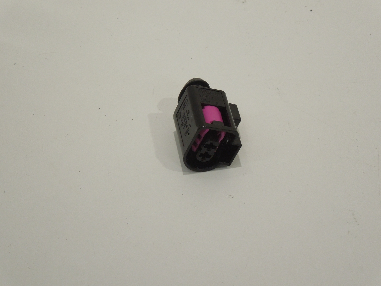 Audi A4 8E B7 2 Pin Wiring Connector New 4D0971992 | eBay
