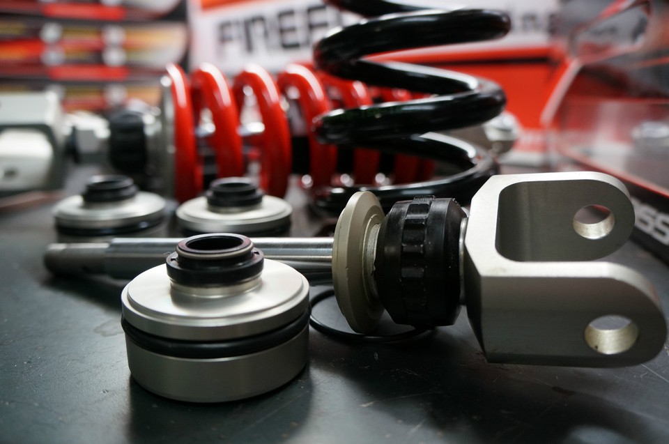 Suzuki B-KING DL650 DL1000 V-STROM Shock Absorber Recondition Service ...