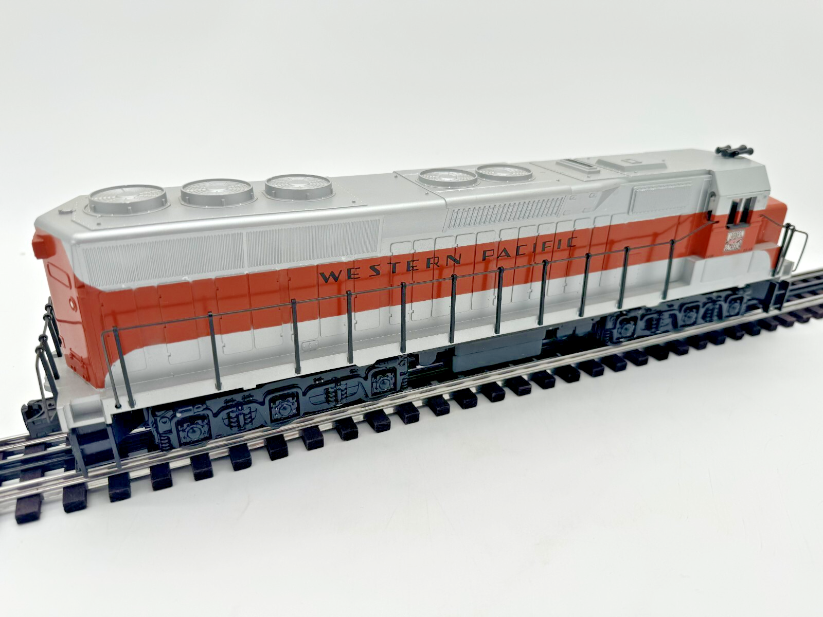 Williams Electric Trains O Gauge 3-Rail Western Pacific SD45 Locomotive ...