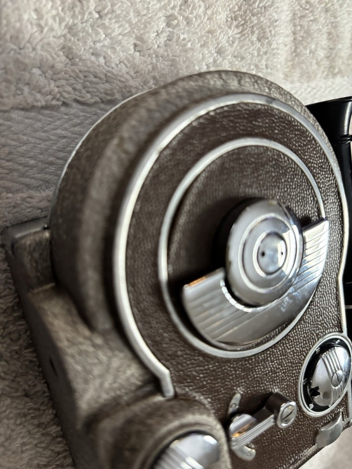 Revere Eight Model Seventy-Seven 77 Movie Film Wind-up Camera - Runs ...