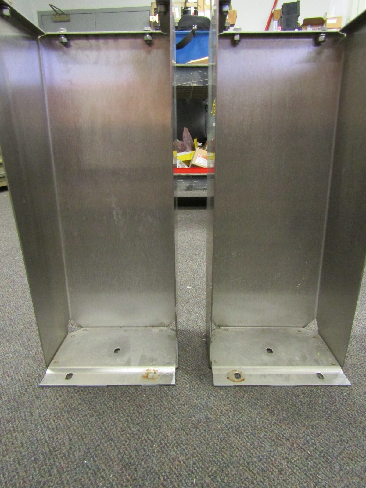 👀2) HOFFMAN STAINLESS STEEL ENCLOSURE LEGS 9.09" L x 24" H x 10.06" W ...