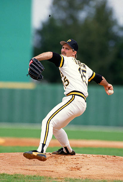 Doug Drabek Pittsburgh Pirates pitches in a MLB spring tr- Baseball ...