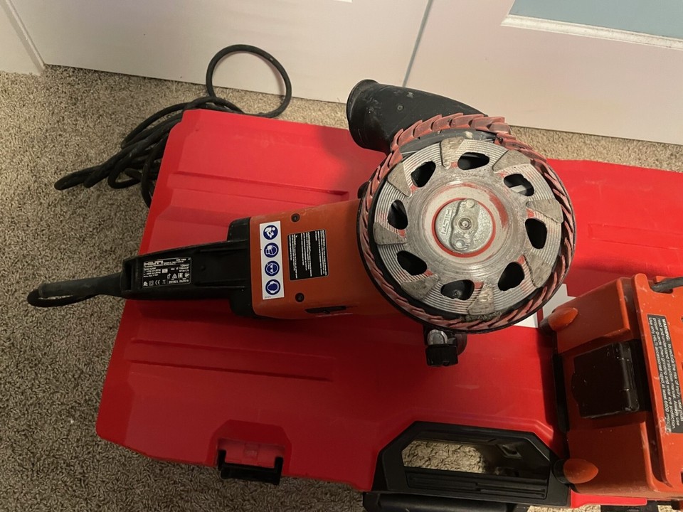 Hilti DG 150 DG150 Wheel Concrete Grinder & DPC 20 Power Supply 04/2019 ...