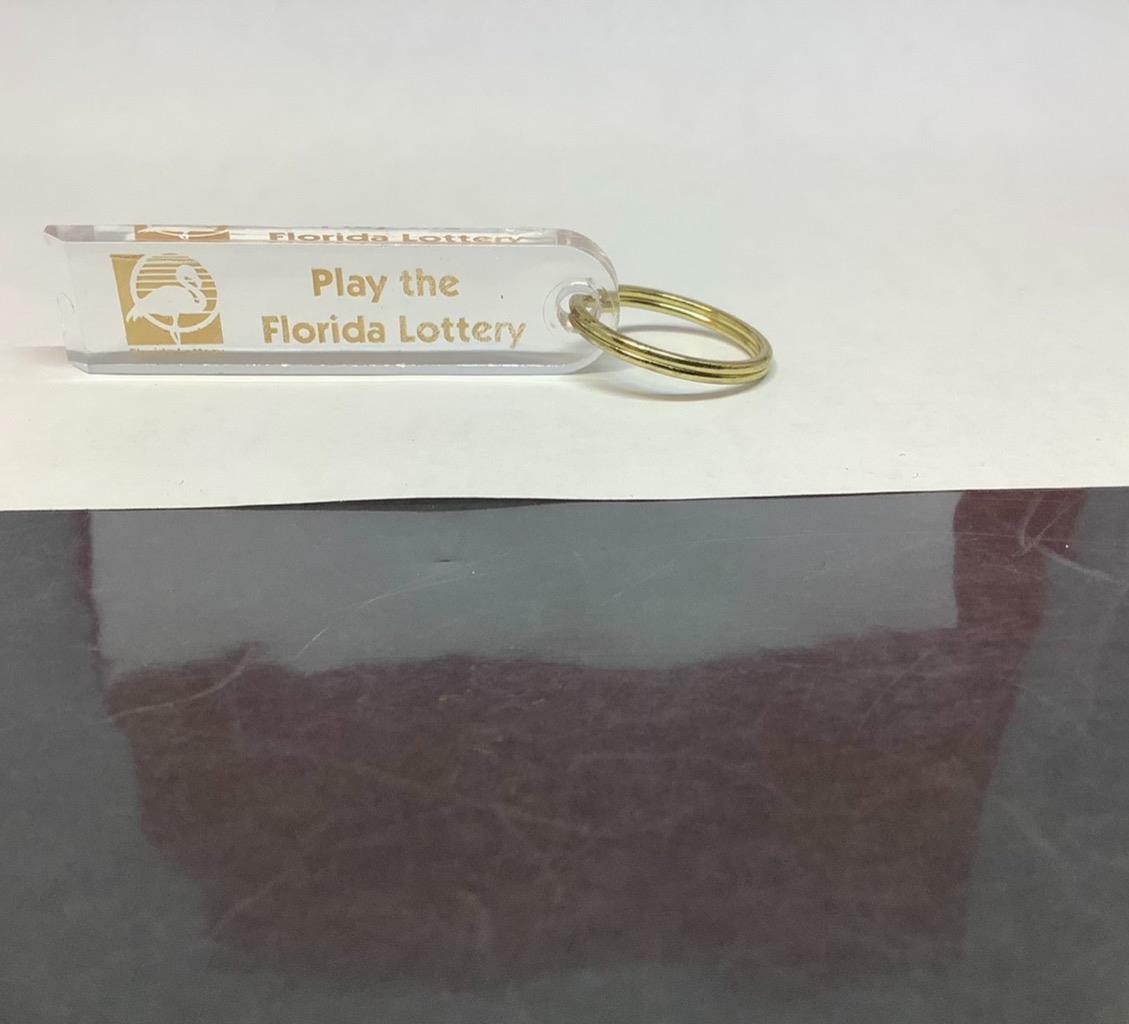 Vintage Keyring PLAY THE FLORIDA LOTTERY Keychain PINK FLAMINGO Ancien ...