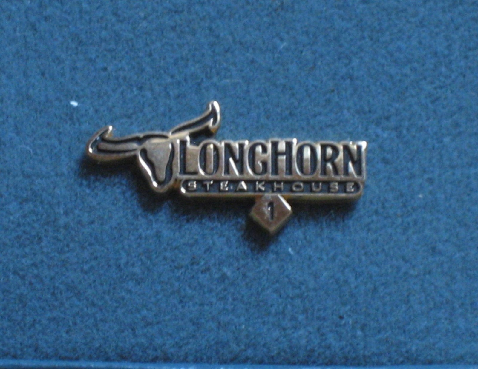 Longhorn Steakhouse lapel pin employee 1 year award steak | eBay