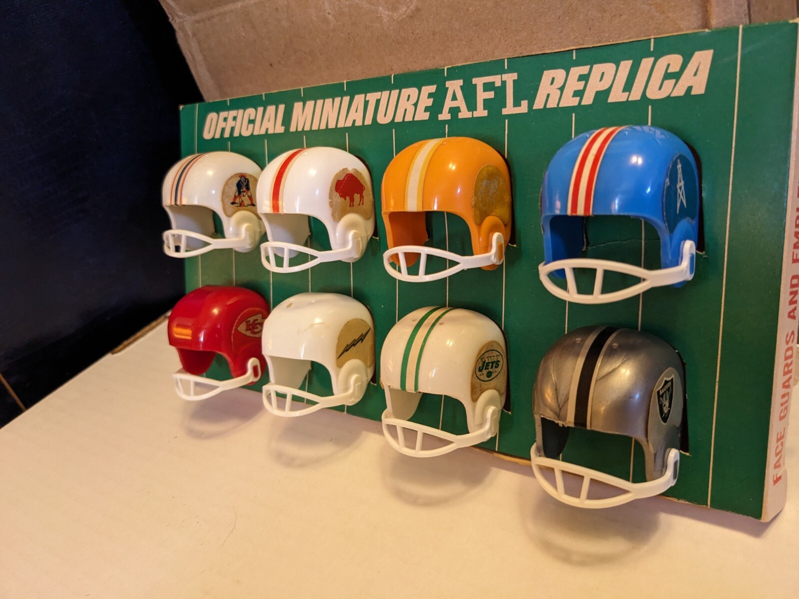 1964 OPI Go With The Pros Gumball Helmet Kit - AFL (American Football ...