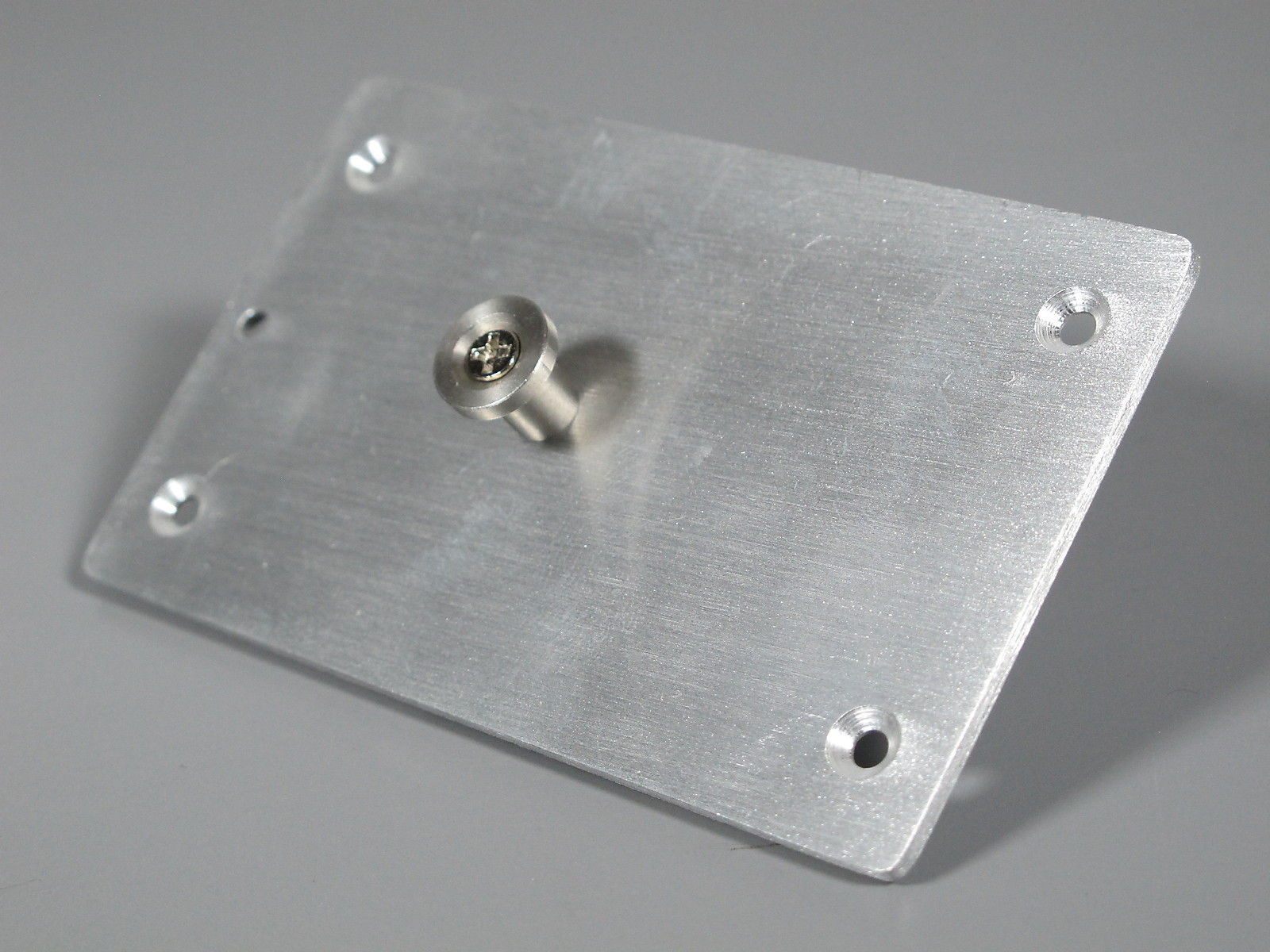 Tamiya 1/14 Semi Truck Trailer King Pin & Mounting Plate for Self build ...