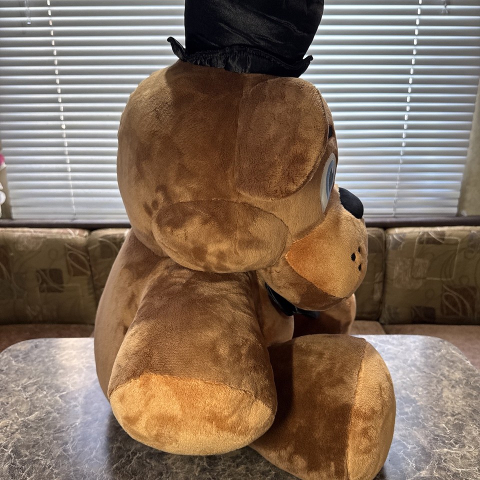 Five Nights at Freddy's 20” GIANT CLASSIC FREDDY PLUSH JAZWARES 2025 GITD FNAF | eBay