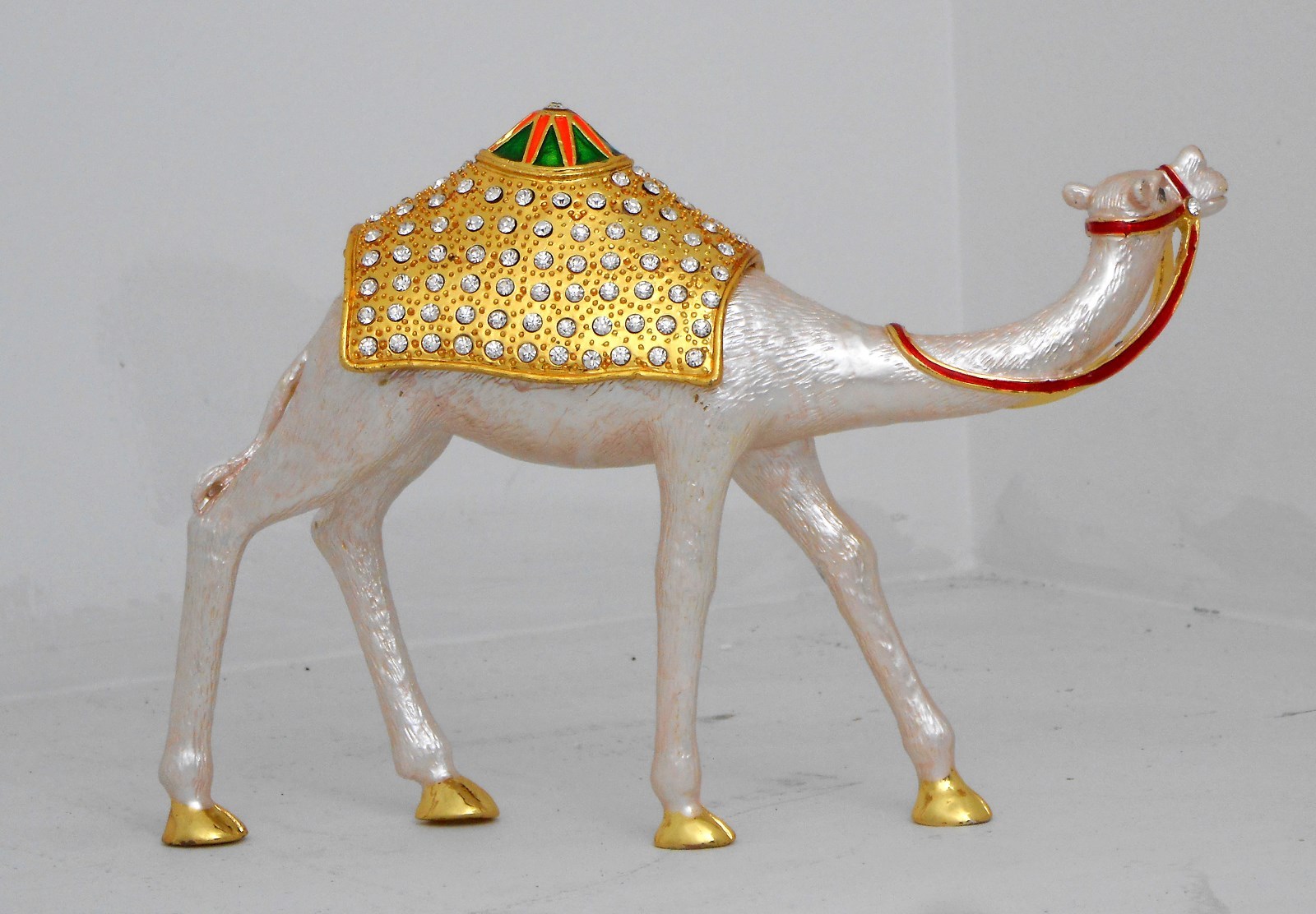 Gold alloy metal & enamel camel figurine / Home decorative | eBay