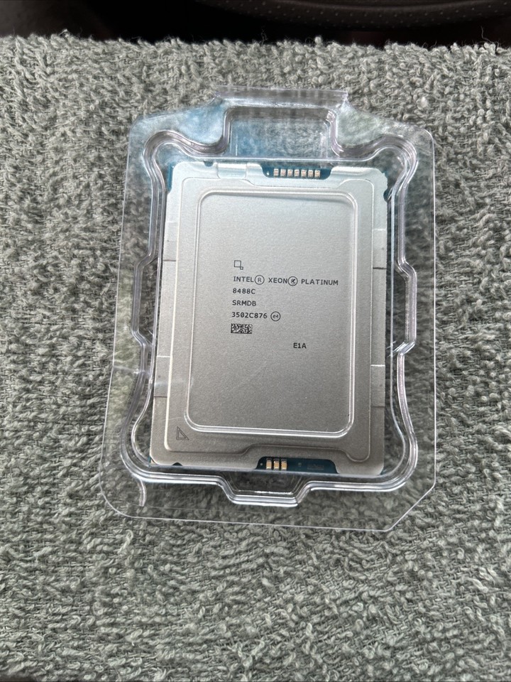 Intel Xeon Platinum 8488C CPU processor 48 cores, 96 threads, full load ...