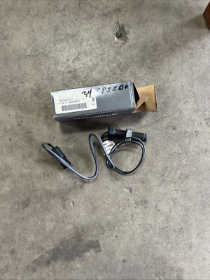 1669290C91 International OEM Tachometer Electric Sensor | eBay