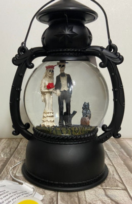 Halloween SKELETON BRIDE GROOM LIGHTED SPINNING SNOW Globe AA Batteries ...