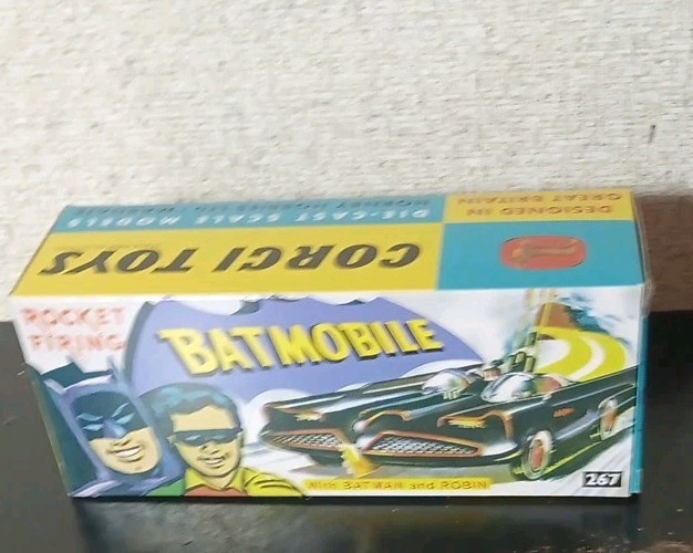 Corgi Toys - CLUB EXCLUSIVE - No 267 - Gloss Black Batmobile Reissue ...