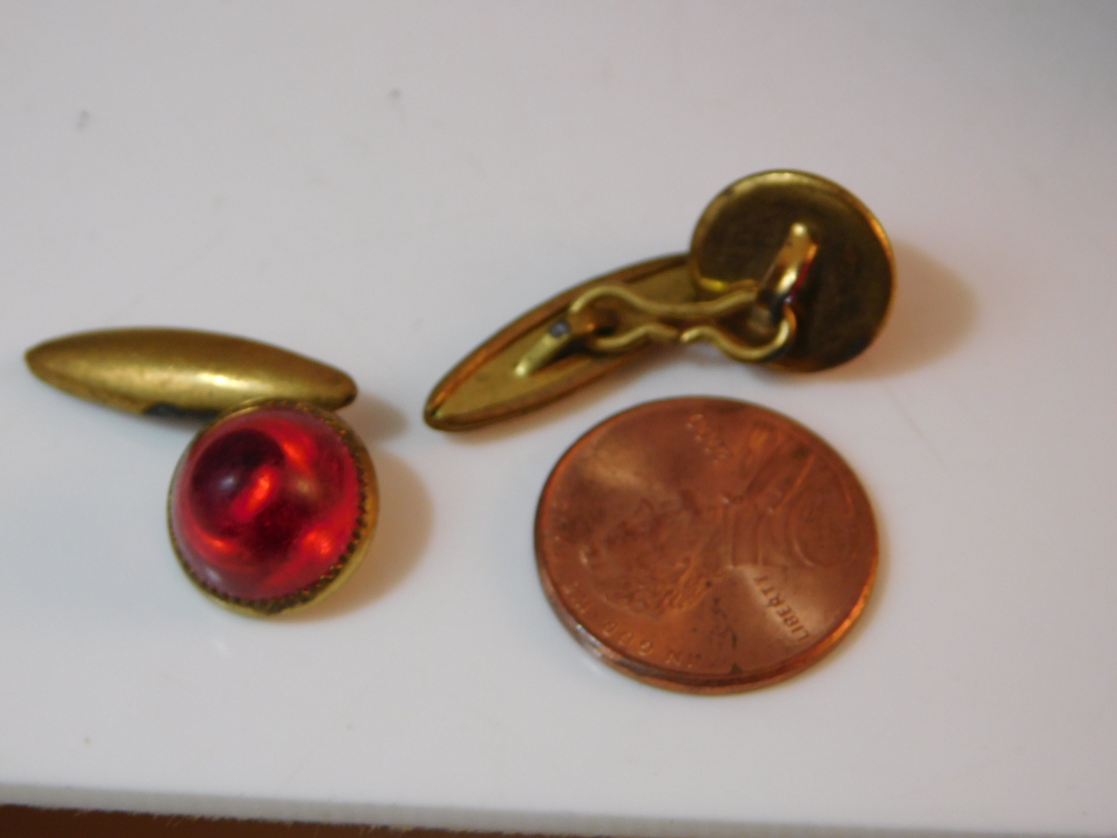 Vintage Ruby Red Gumdrop Cabochon Rhinestone Gold tone Cufflinks 5f 16 ...
