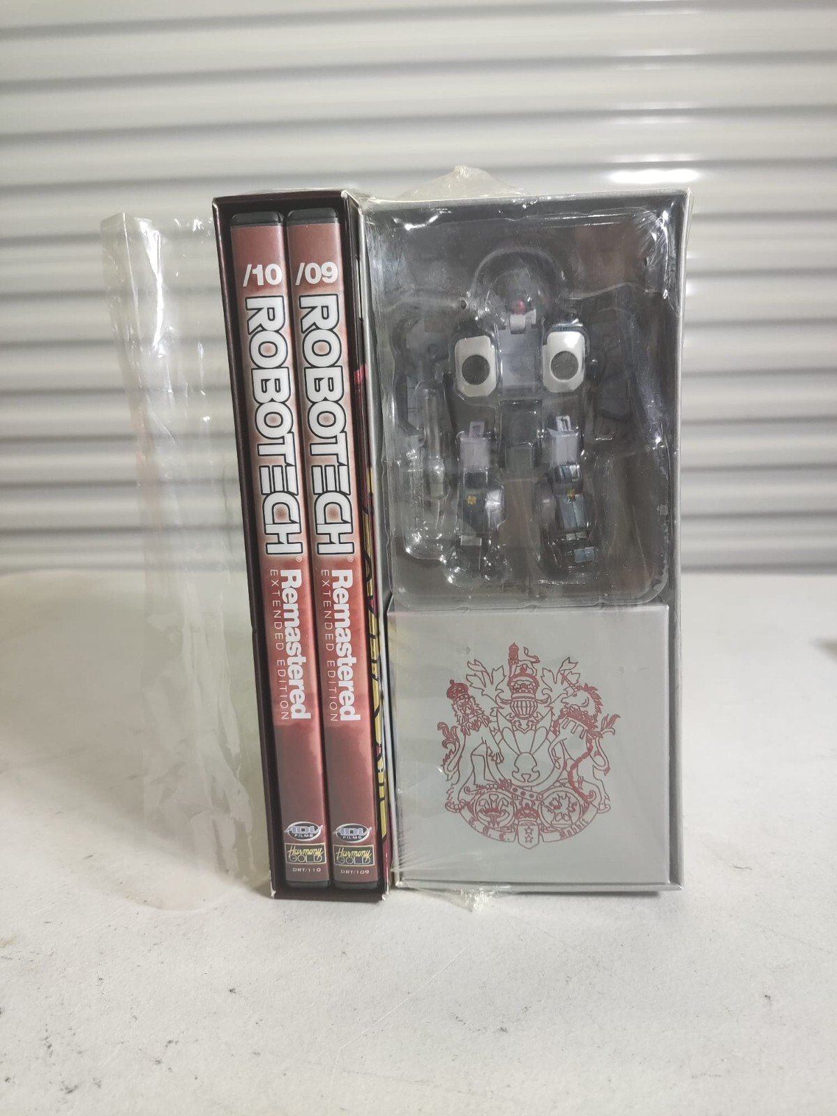 ROBOTECH Remastered/5 with figurin new