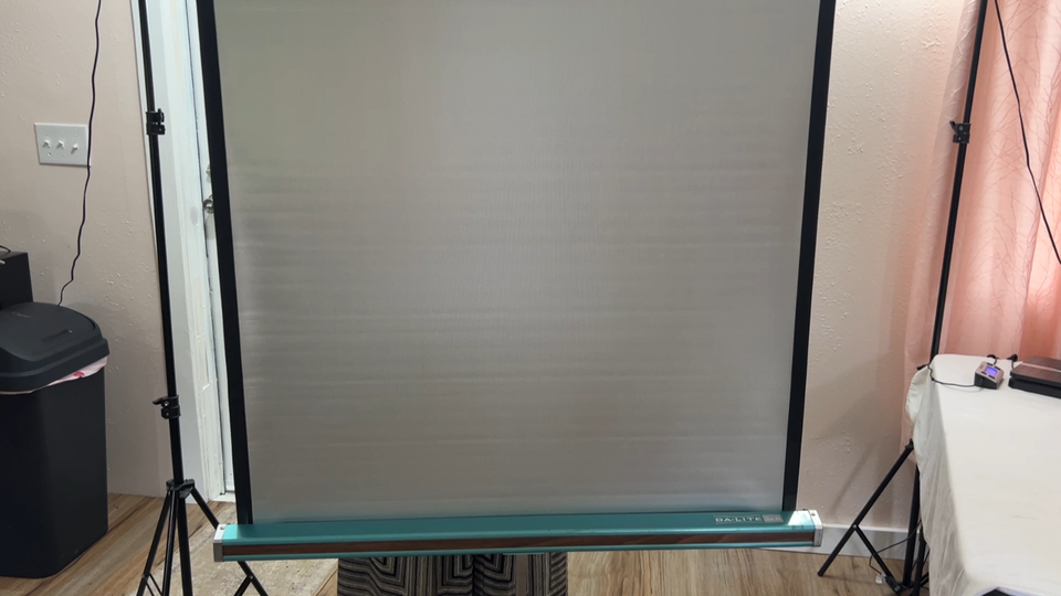Da-Lite Silver-Lite Metallic Teal Portable Projector Screen 40" x 37 ...