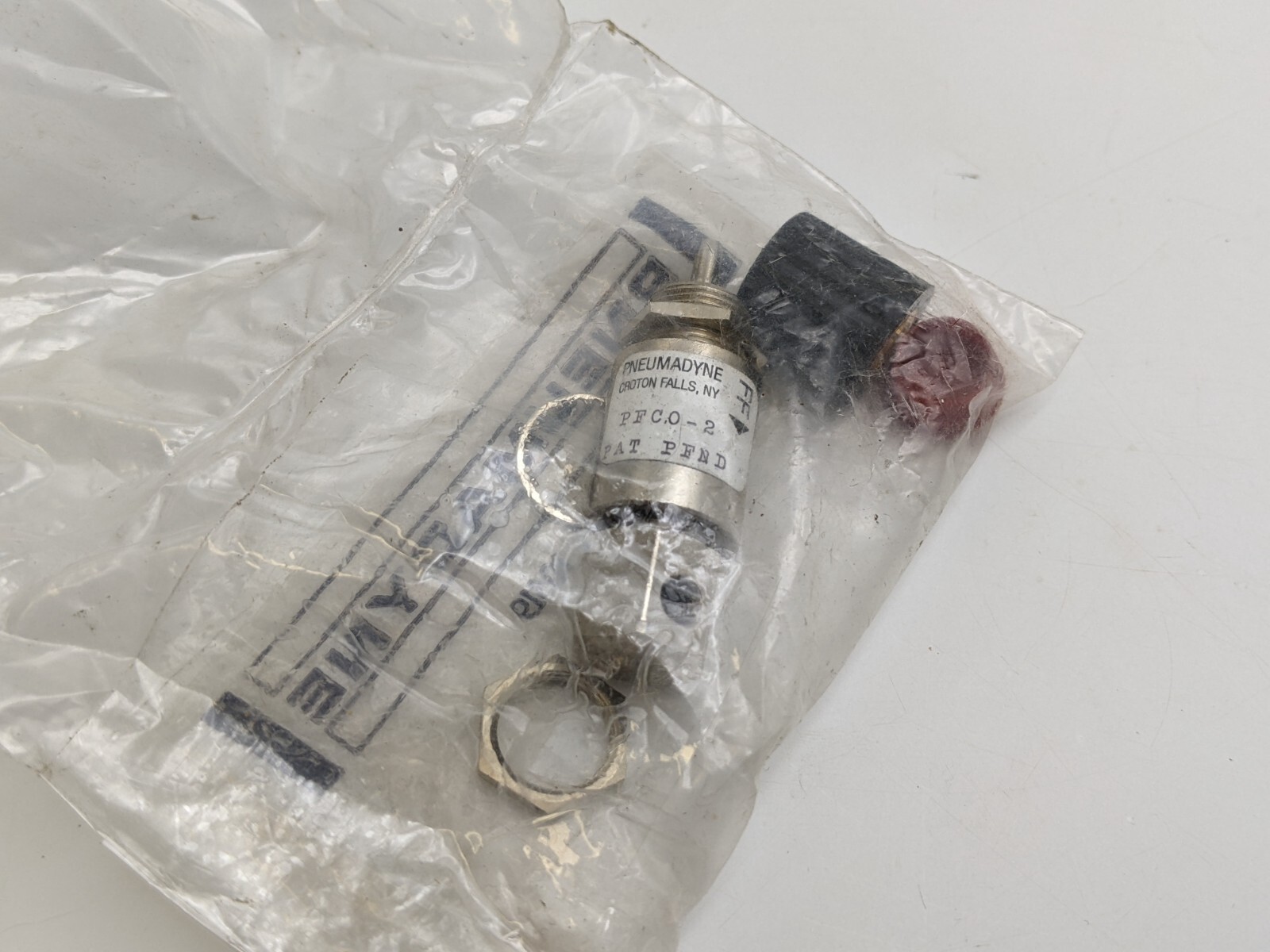 Pneumadyne PFC0-2 Air Flow Control Valve 10-32 (F) Input Port PFC02 ...