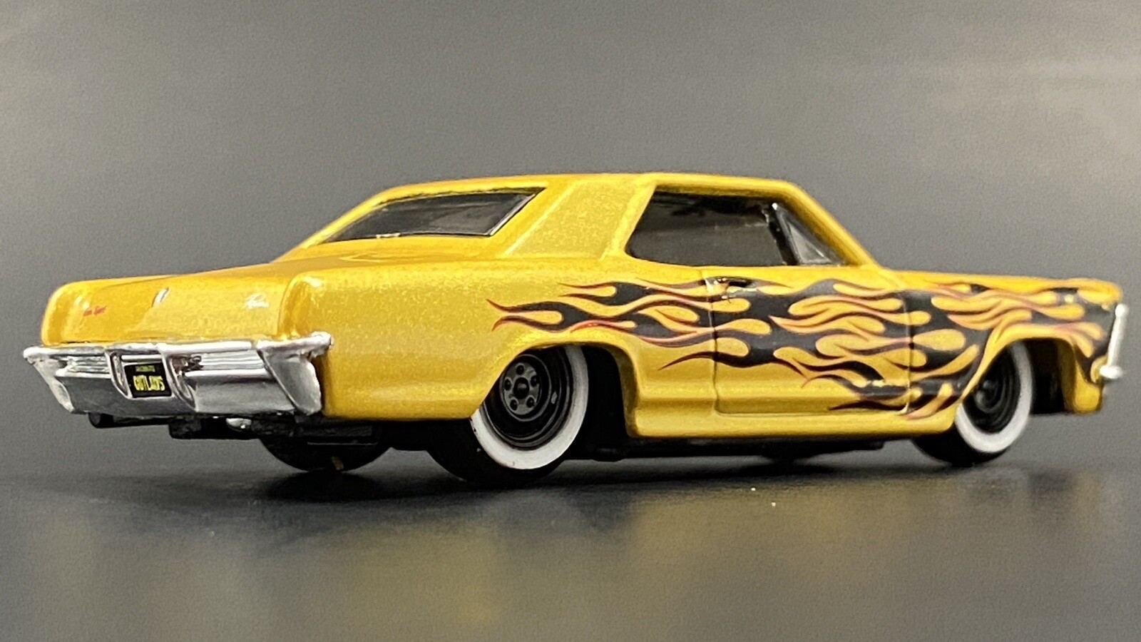 1965 BUICK RIVIERA CUSTOM DIECAST MODEL CAR 1:64 SCALE DIORAMA ...