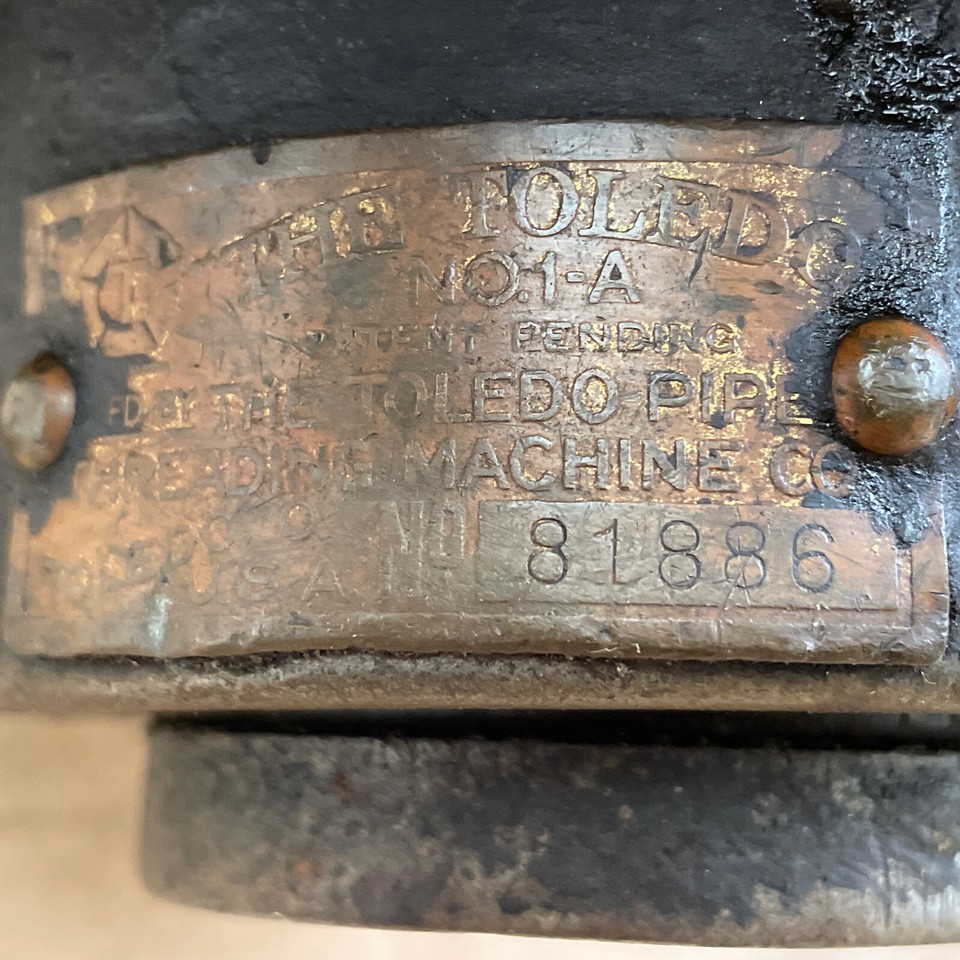 TOLEDO MACHINE PIPE THREADING Co. 411 Ratcheting Pipe Threader! Made In ...