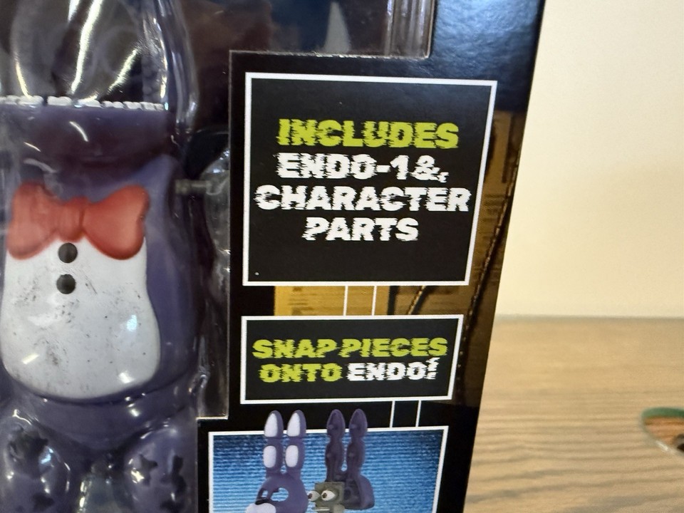 Five Night at Freddy’s Endo Series Classic Bonnie + Withered Collector ...