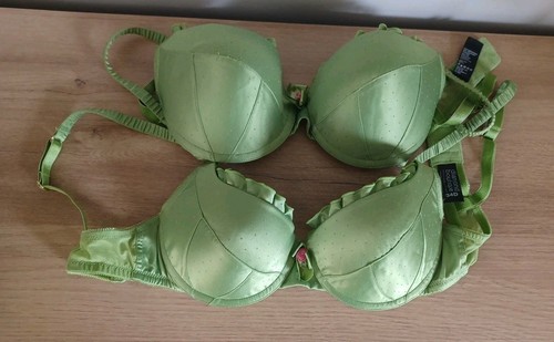 2 Green Satin Slightly Padded, Underwired Bras. 34 D | eBay UK